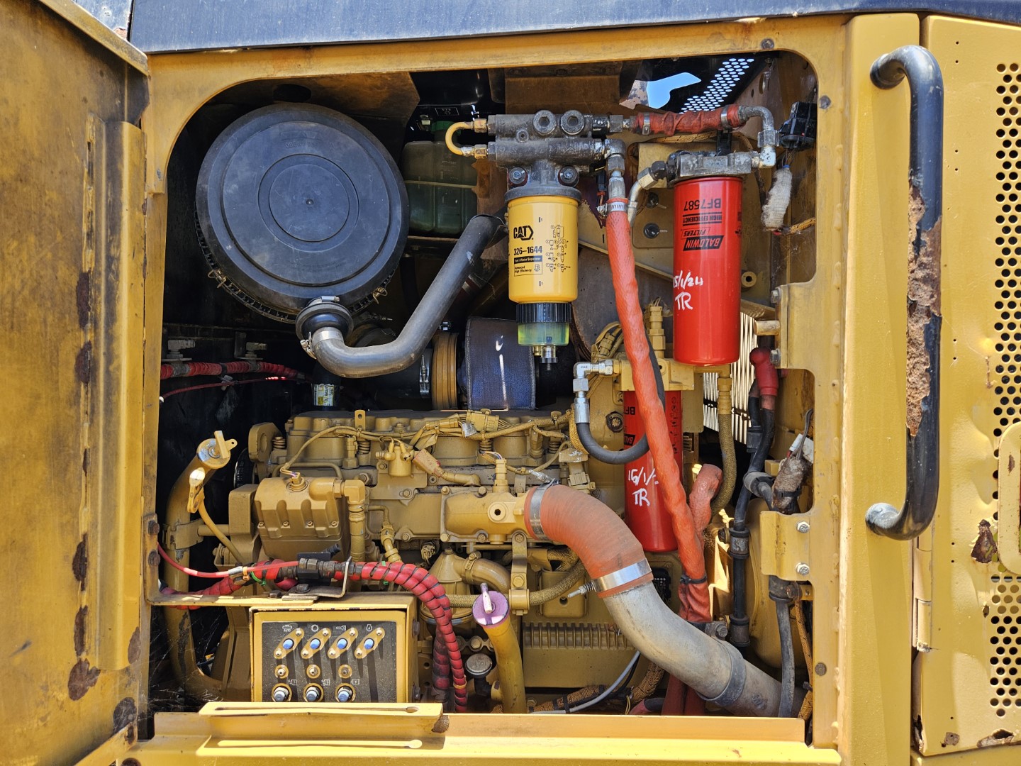 2014 CATERPILLAR 12M B92 | Tilly’s Crawler Parts