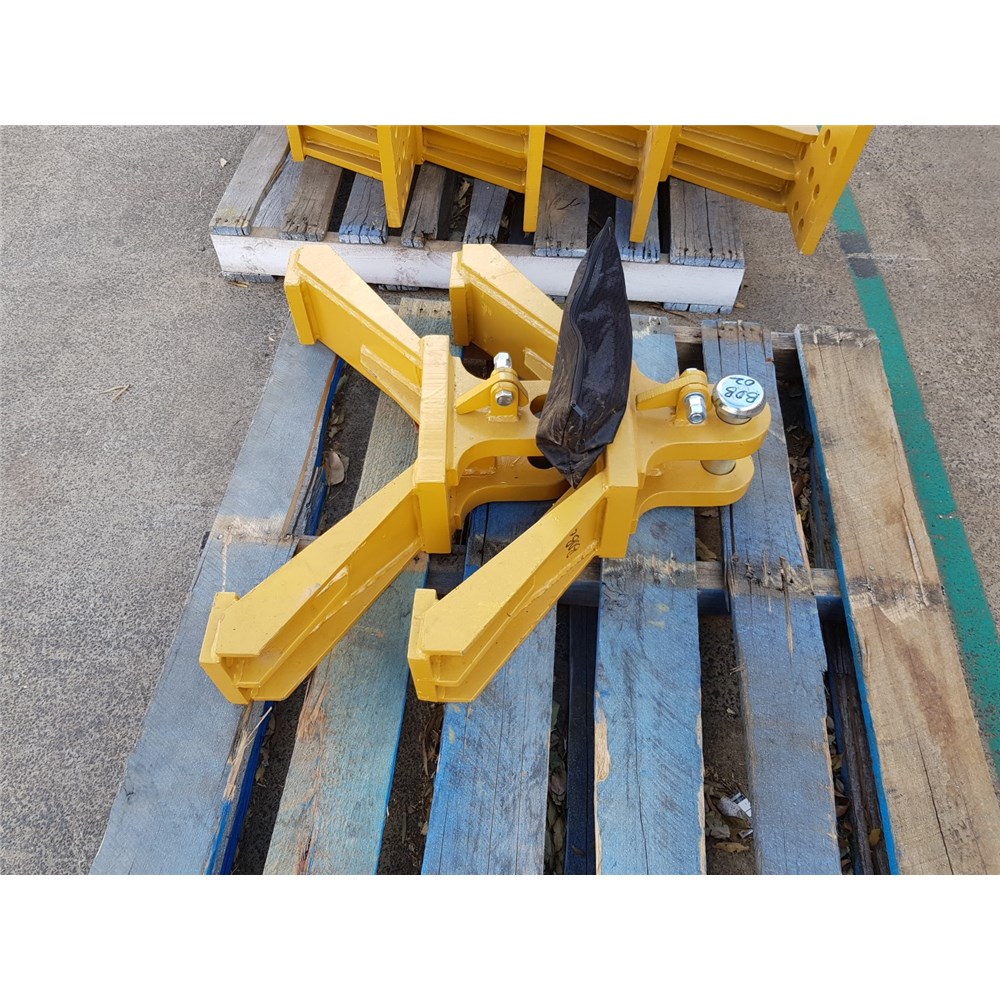 DRAWBAR - RIPPER D6T D6R D6H | Tilly’s Crawler Parts