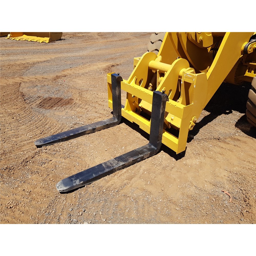 CARRIAGE GRP- FORKS FUSION 938 | Tilly’s Crawler Parts