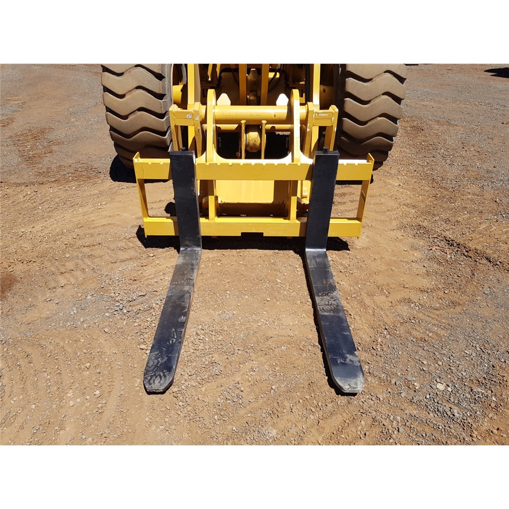 CARRIAGE GRP- FORKS FUSION 938 | Tilly’s Crawler Parts