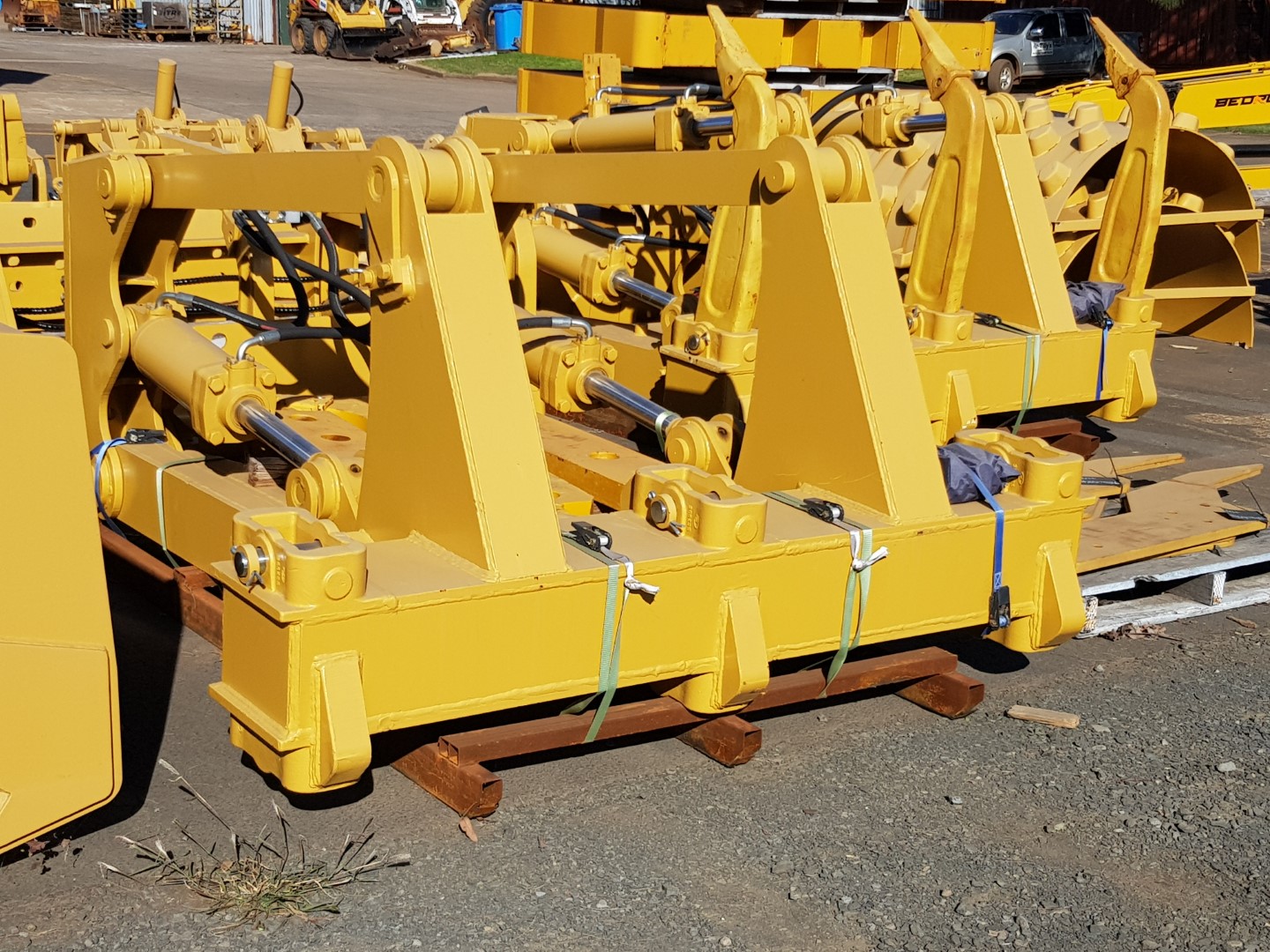 RIPPER ARR - D7H D7R DRAW BAR | Tilly’s Crawler Parts