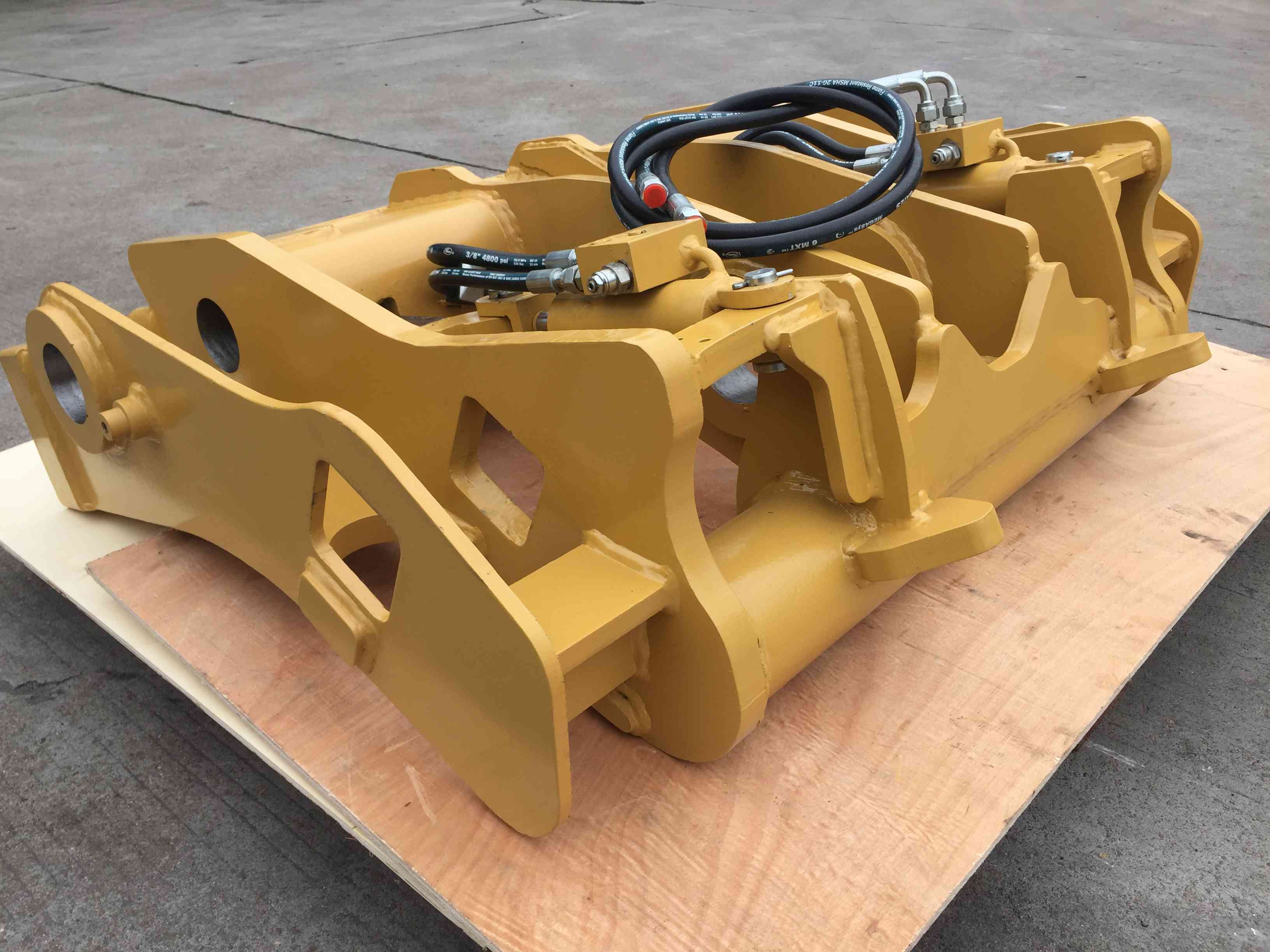 QUICK HITCH - FUSION 938K 938M | Tilly’s Crawler Parts