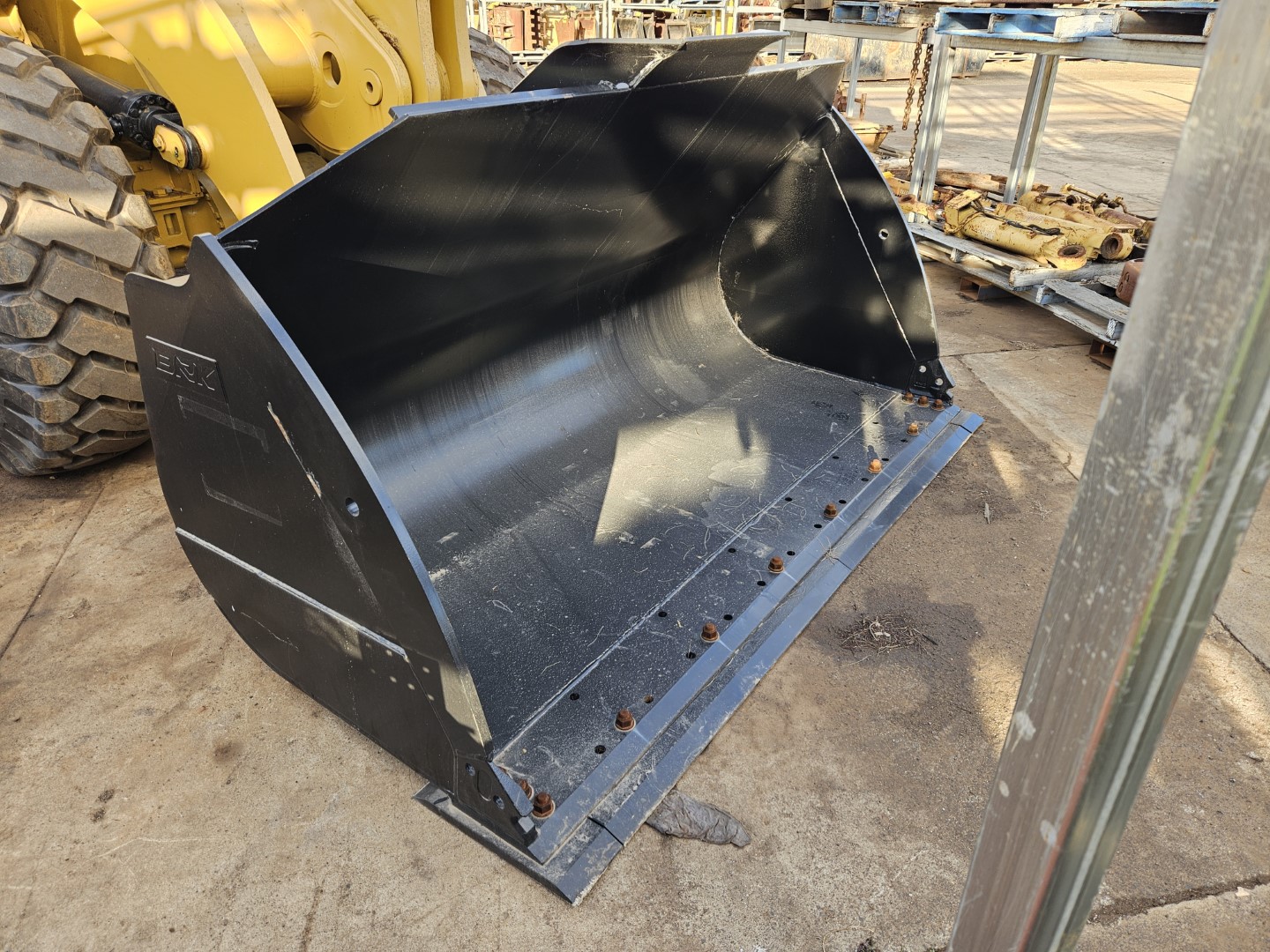 BUCKET - 950H COUPLER 3.6M2 | Tilly’s Crawler Parts
